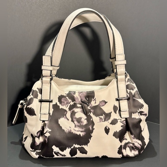 Simply Vera Vera Wang | Bags | Simply Vera Vera Wang Buena Satchel Bag ...